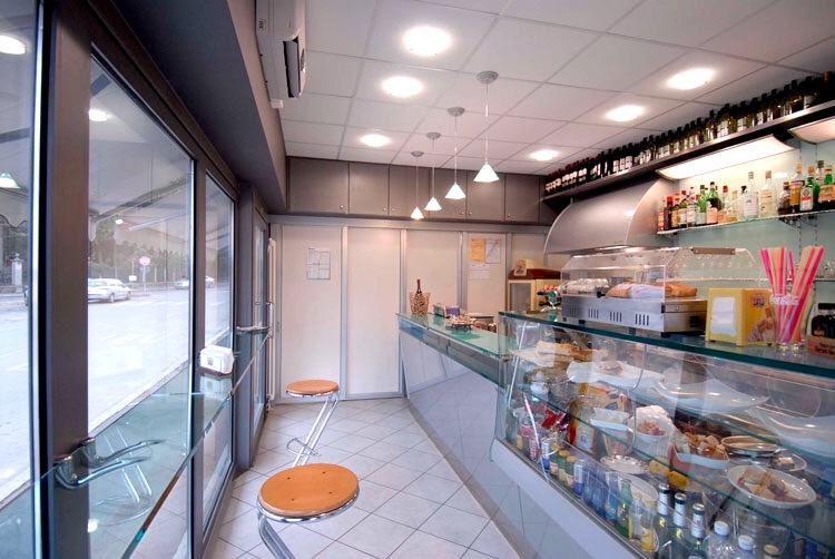 087 Edicola e Bar Varese 3 | Tanarimb